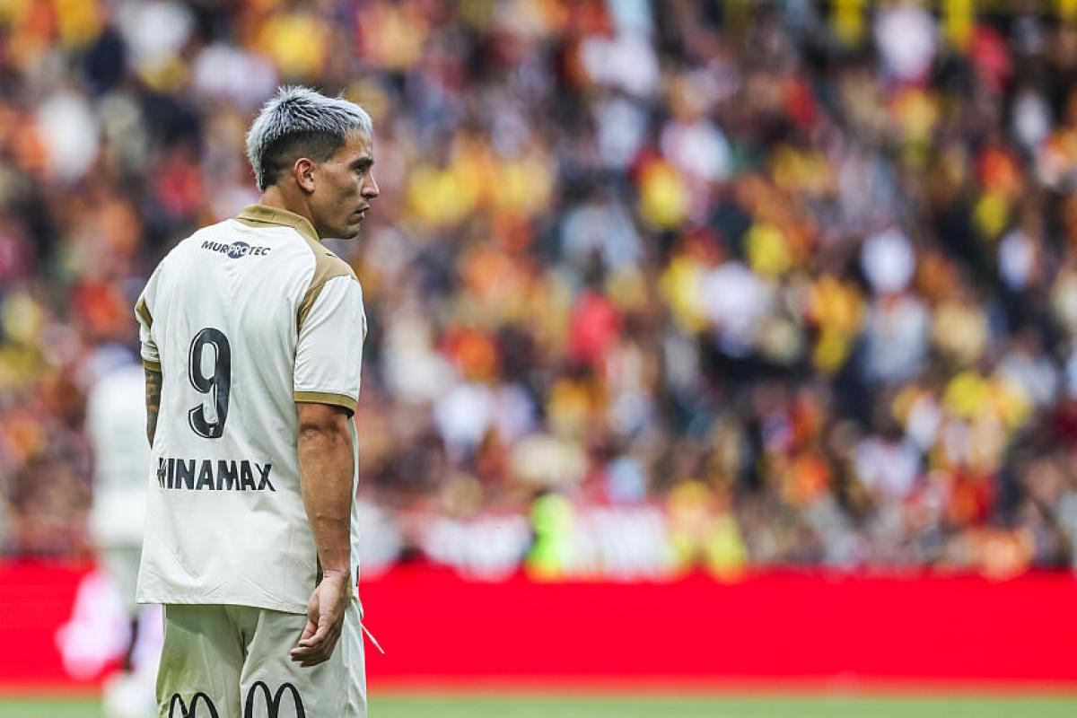 OL - Martin Satriano très satisfait après la victoire de l'OL face à Angers