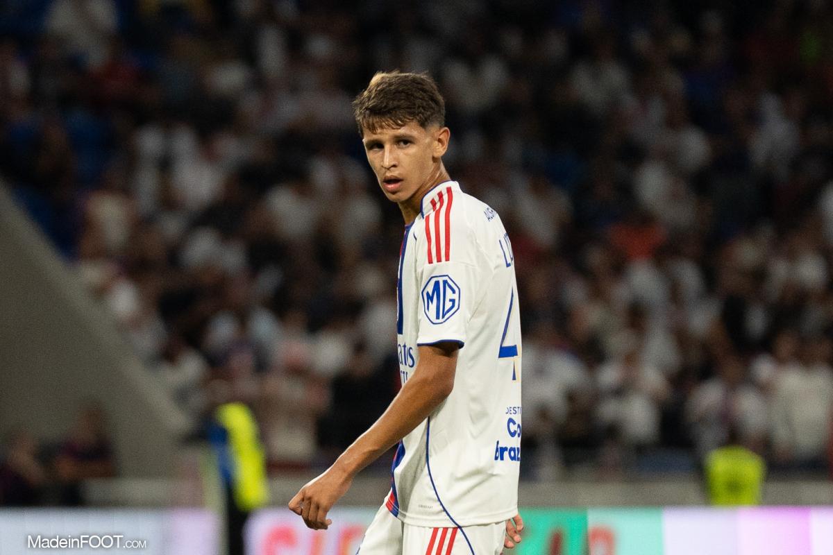 OL - Khalis Merah a reçu un cadeau de la part de... Karim Benzema