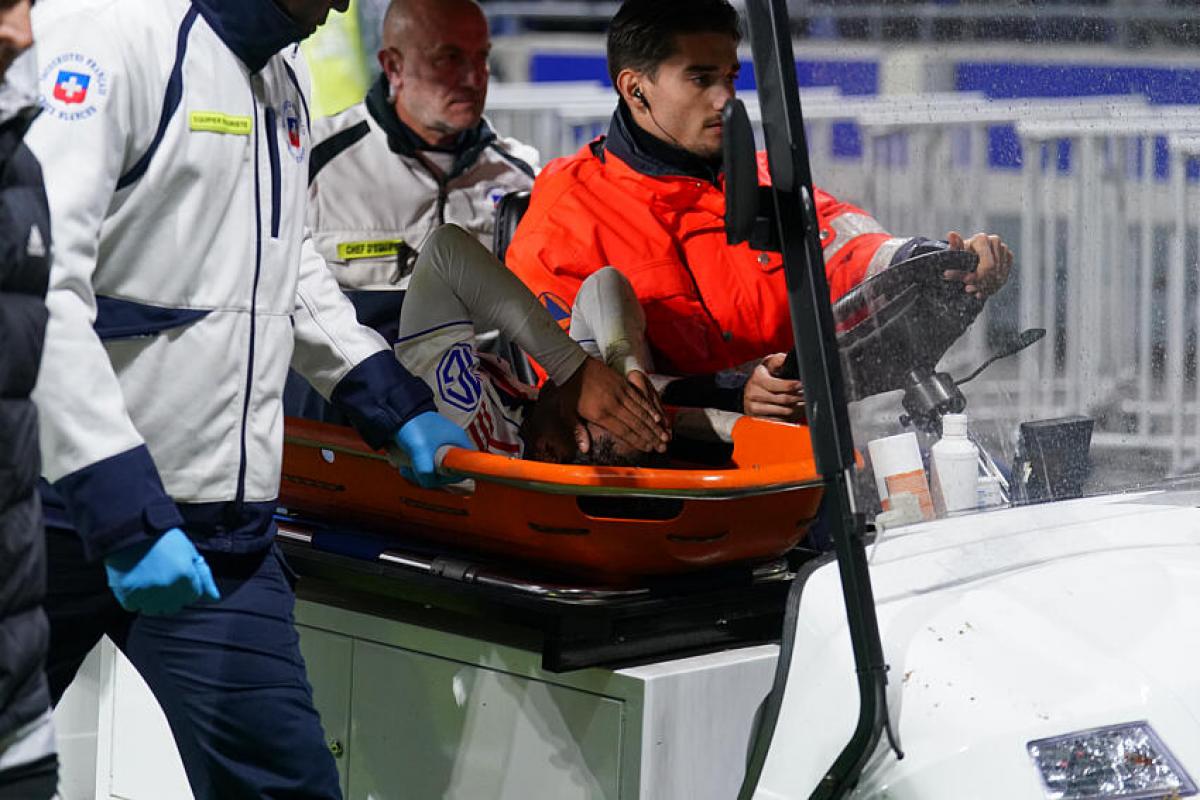 OL - Le vestiaire lyonnais au chevet de Malick Fofana après sa grosse ...