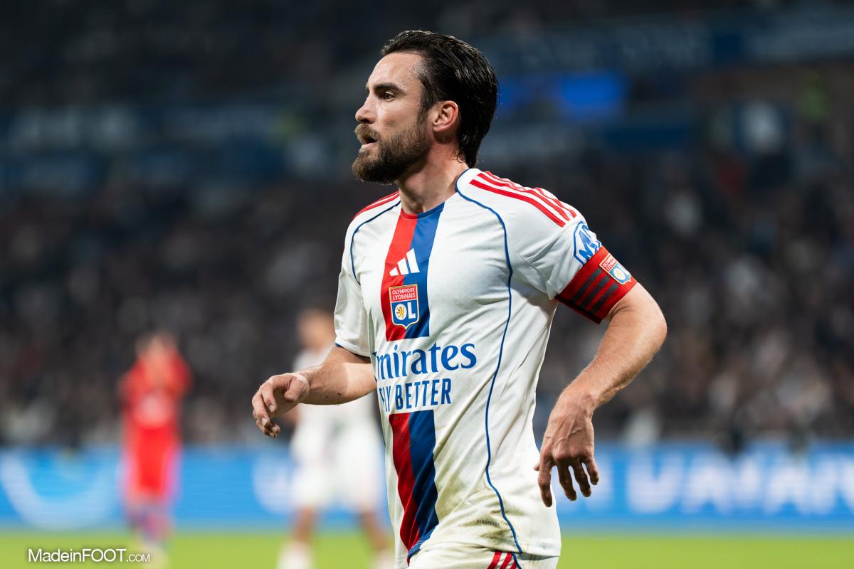 OL - Paulo Fonseca a tremblé pour Nicolas Tagliafico après le geste ...